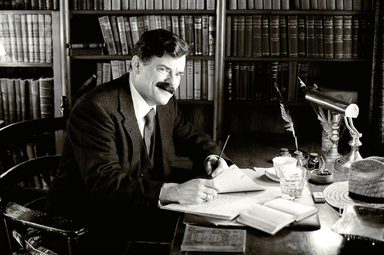 Famous Canadian Authors – Writers Everyone Should Know About